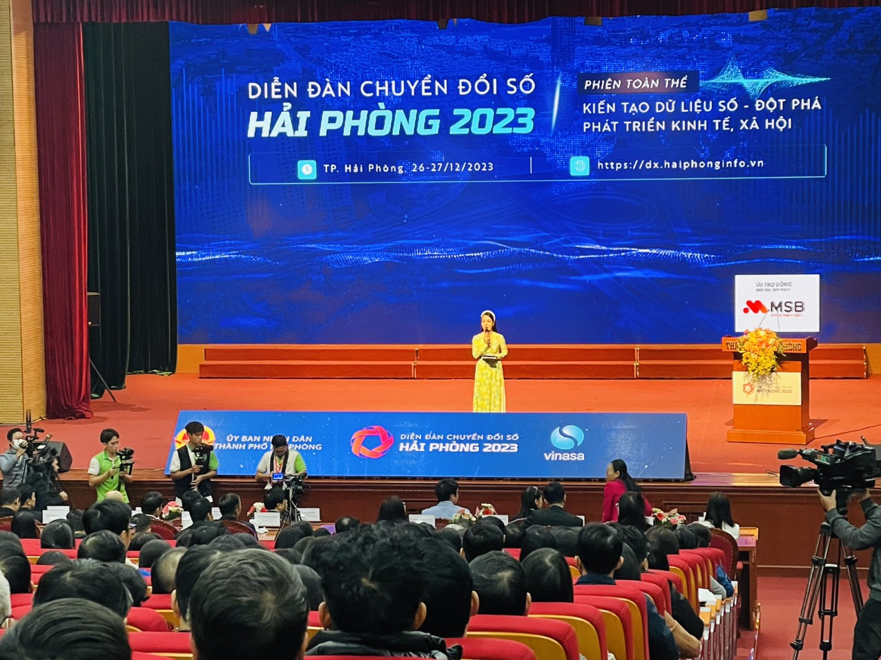 Màn hình LED trong nhà (Indoor) tại Hải Phòng - HCOM